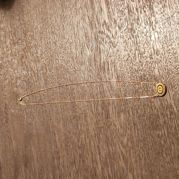 Avon | Jewelry | Gold Avon Necklace | Poshmark